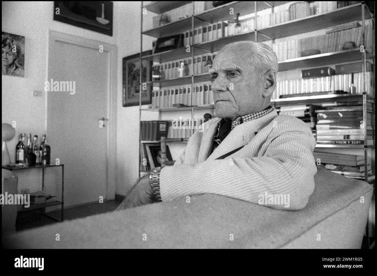 MME4713188 Italian writer ALBERTO MORAVIA in his house, Rome 1979 ...