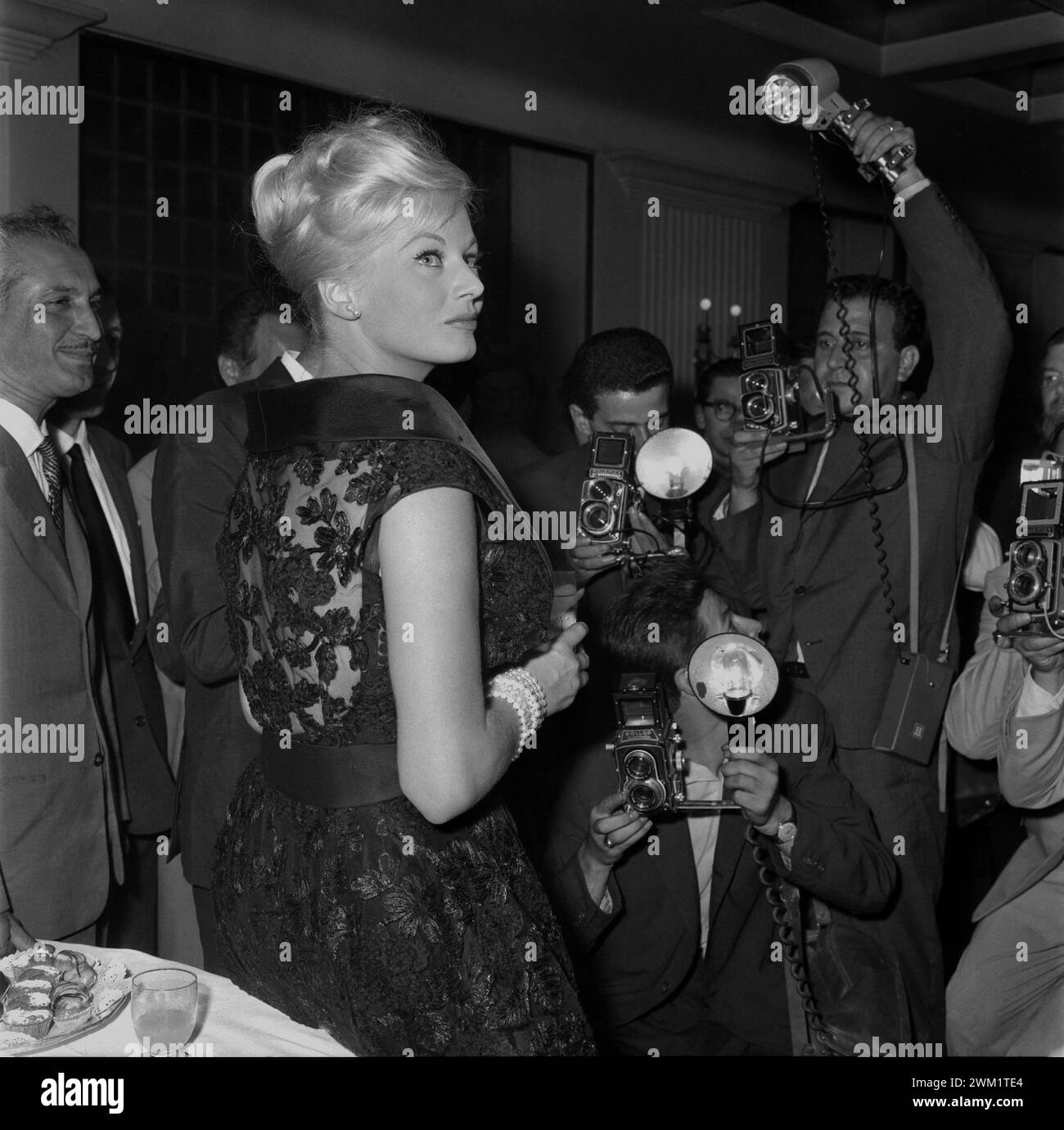 MME4722446 Rome, Swedish actress Anita Ekberg among the photographers ...