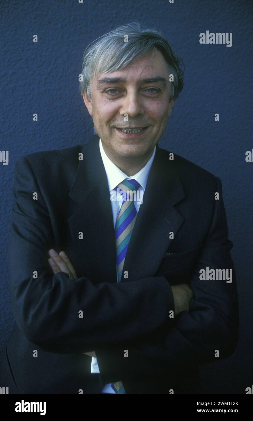 MME4726925 Venice, 1990. Italian cartoonist Milo Manara/Venezia, 1990 ...