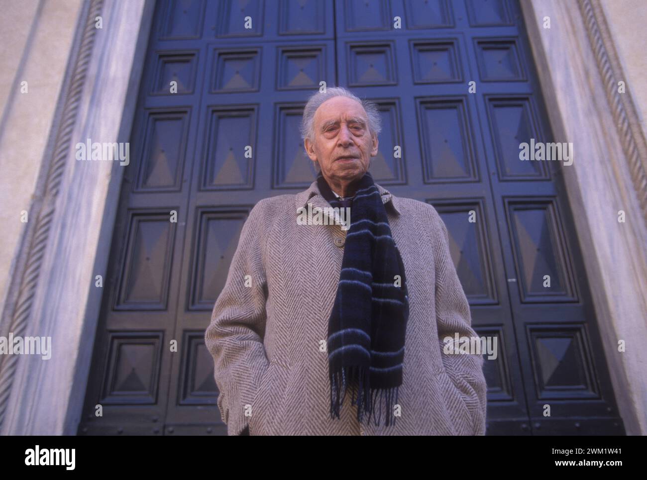 MME4728411 Rome, 1995 Italian poet Mario Luzi/Roma, 1995 Il poeta Mario ...