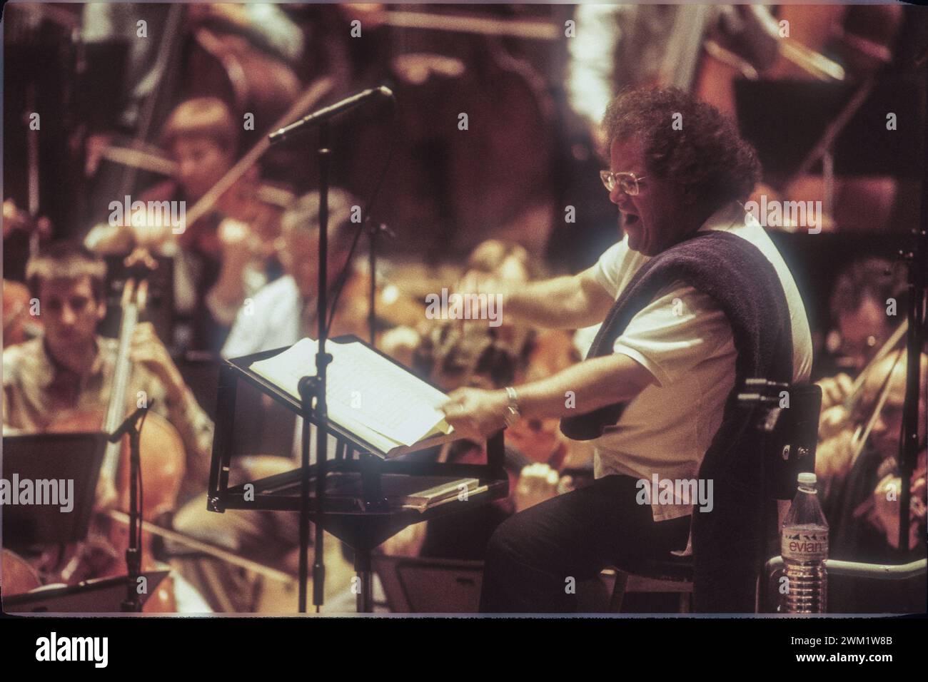 MME4730055 Berlin, 1992. American conductor James Levine performer a ...