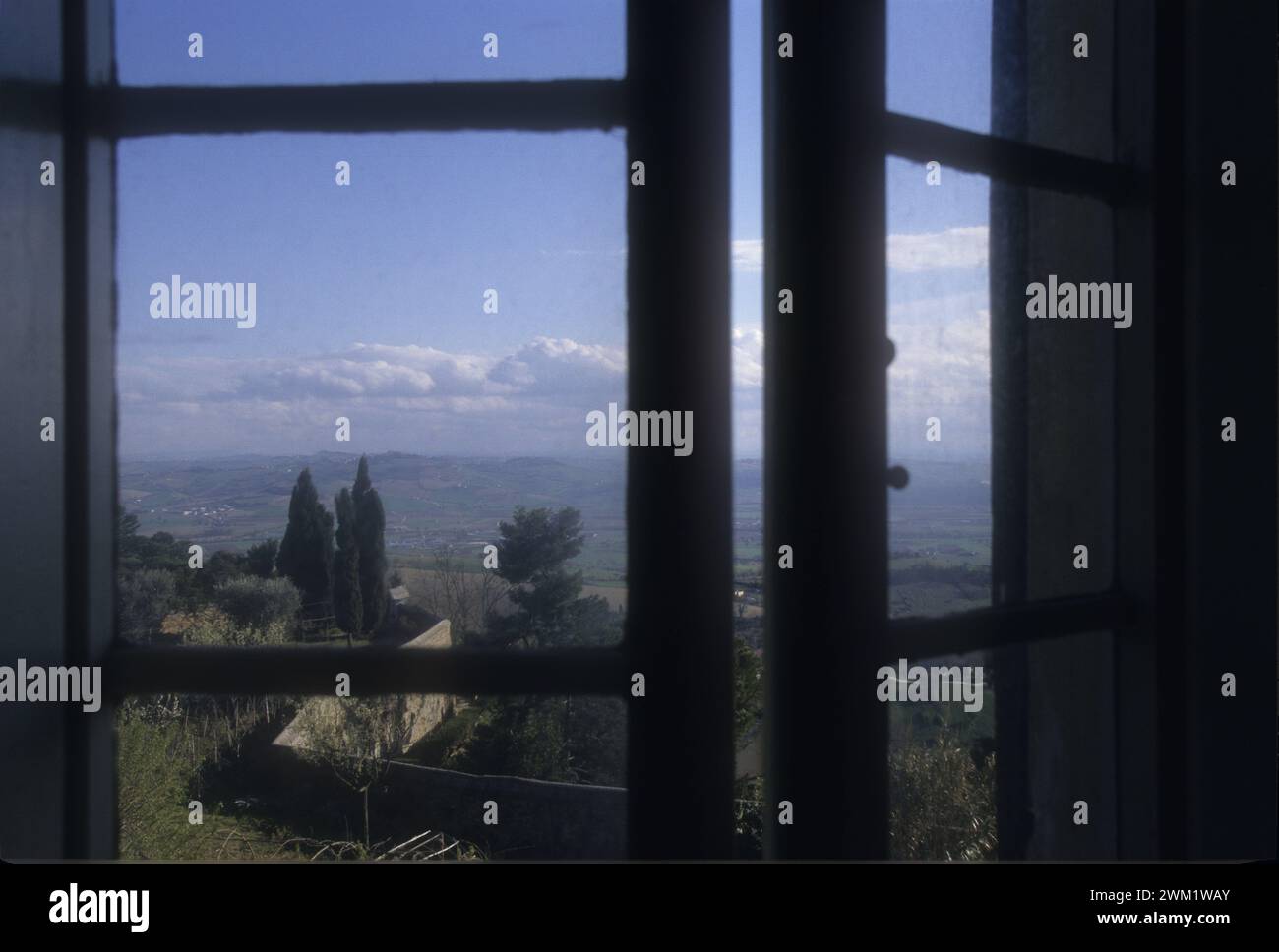 Colle dellinfinito di leopardi monte tabor hi-res stock photography and ...