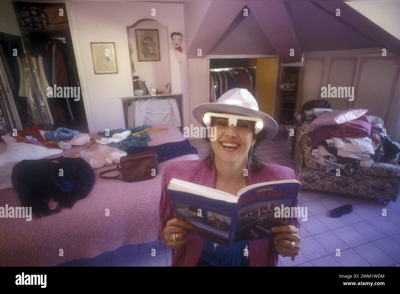MME4731987 Rome, 1986. Italian actress Marisa Laurito in her house/Roma ...