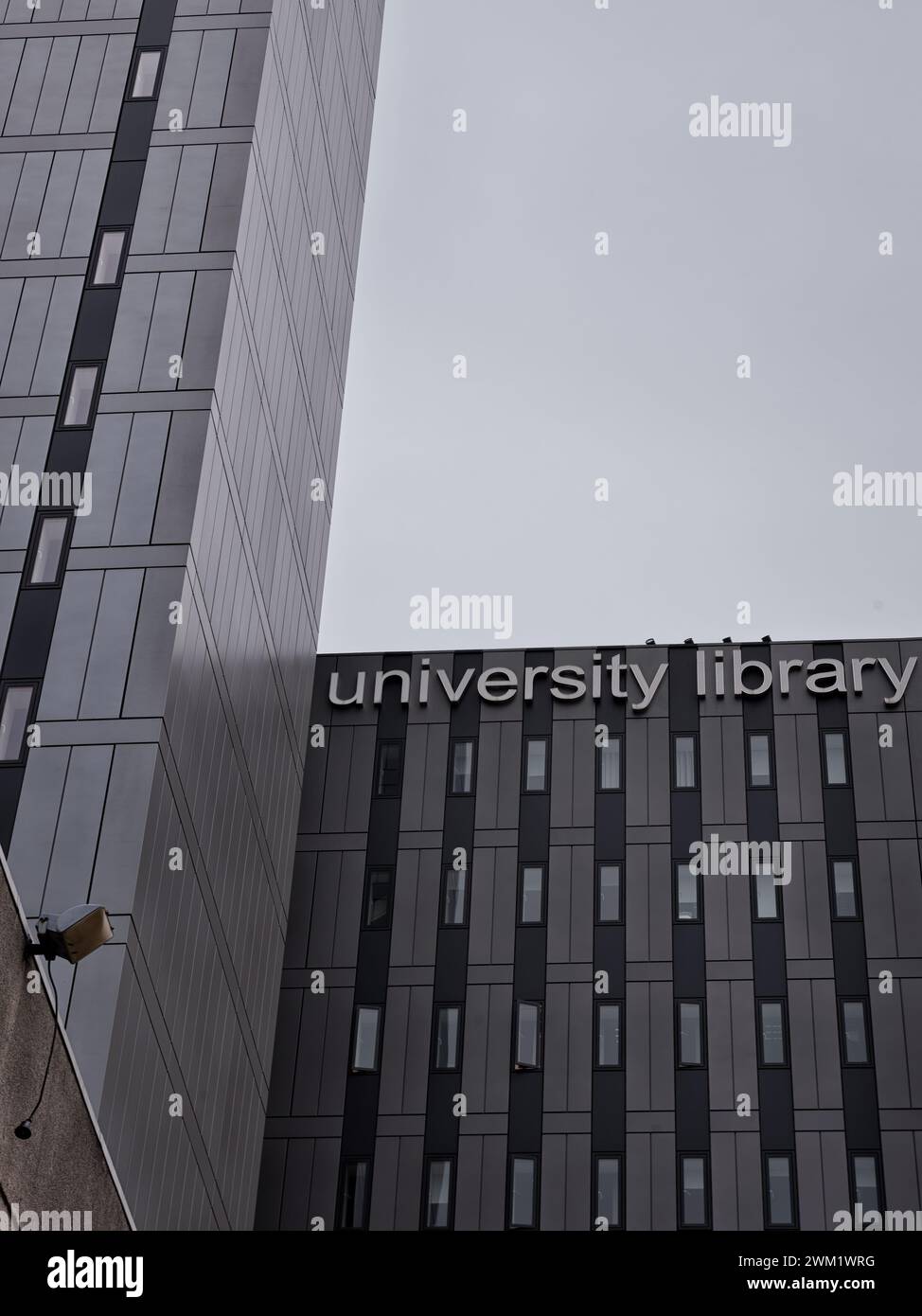 Architectural window details of the University of Glasgow buildings and ...