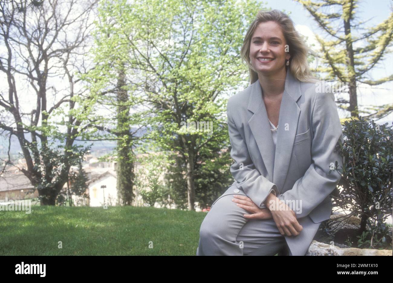 MME4737070 American actress Joanna Johnson starring in soap opera “” Beautiful””, 1991/L'attrice ...