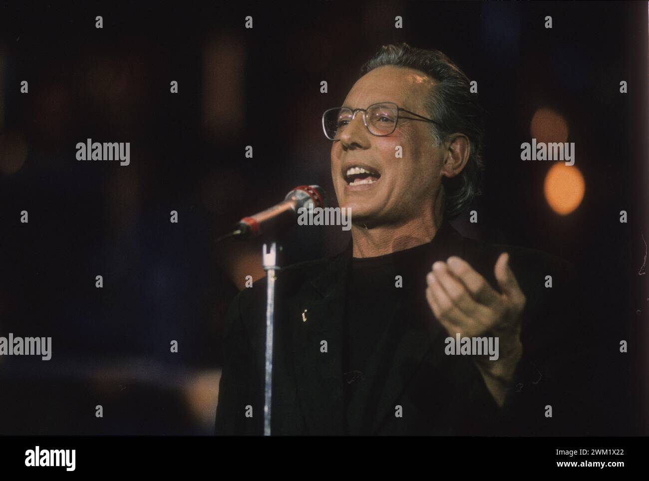 Enzo iannacci hi-res stock photography and images - Alamy