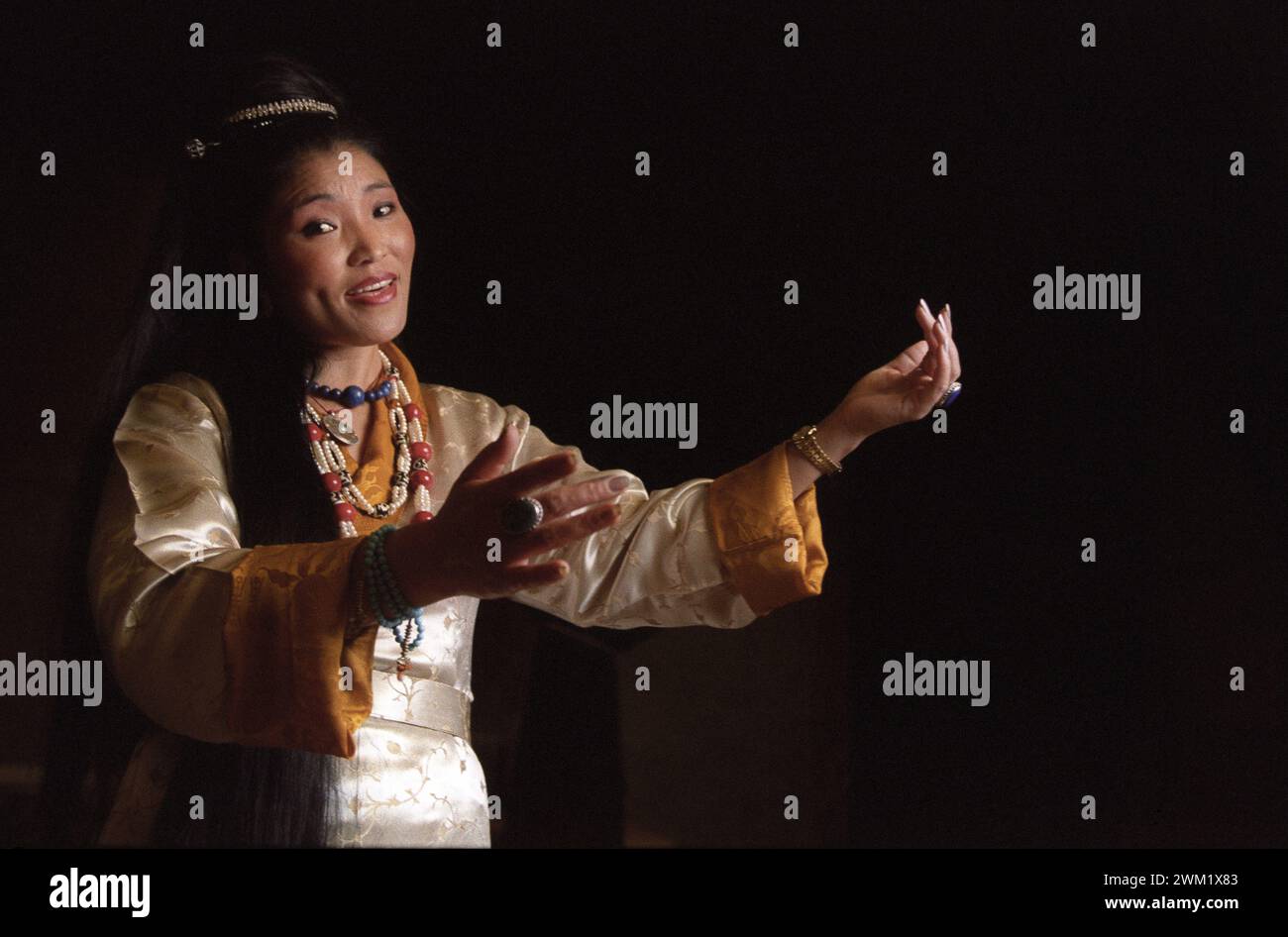 Cantanti tibetan hi-res stock photography and images - Alamy