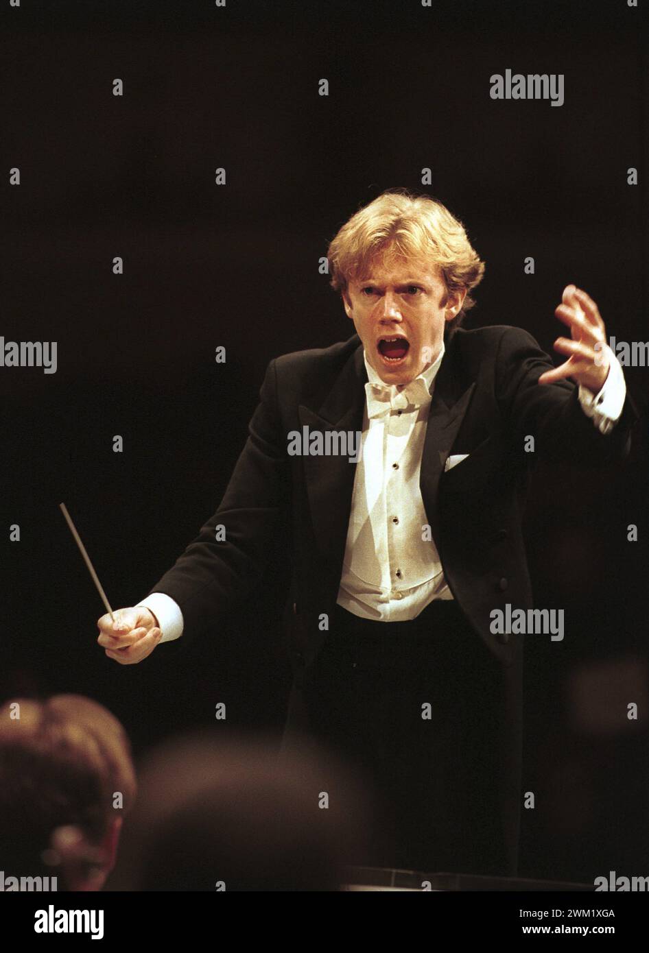 English female pianists hi-res stock photography and images - Alamy