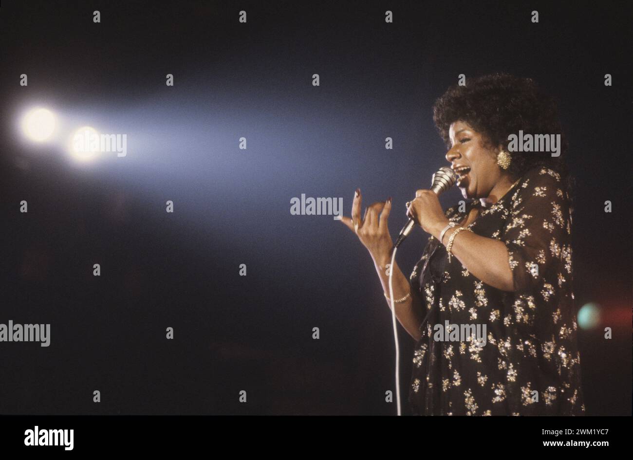 MME4747864 American singer Gloria Gaynor, about 1985/La cantante Gloria ...