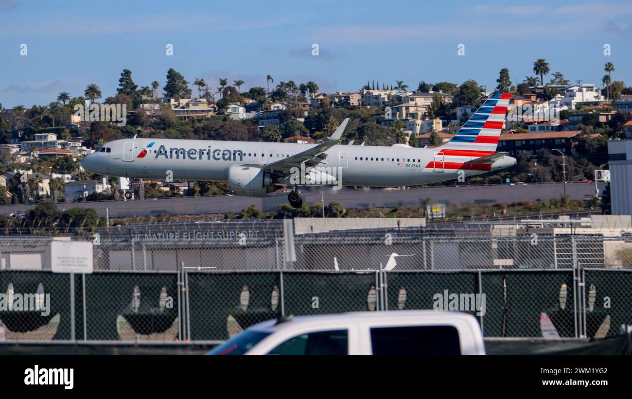 N443AA American Airlines Airbus A321-253NX am San Diego International ...