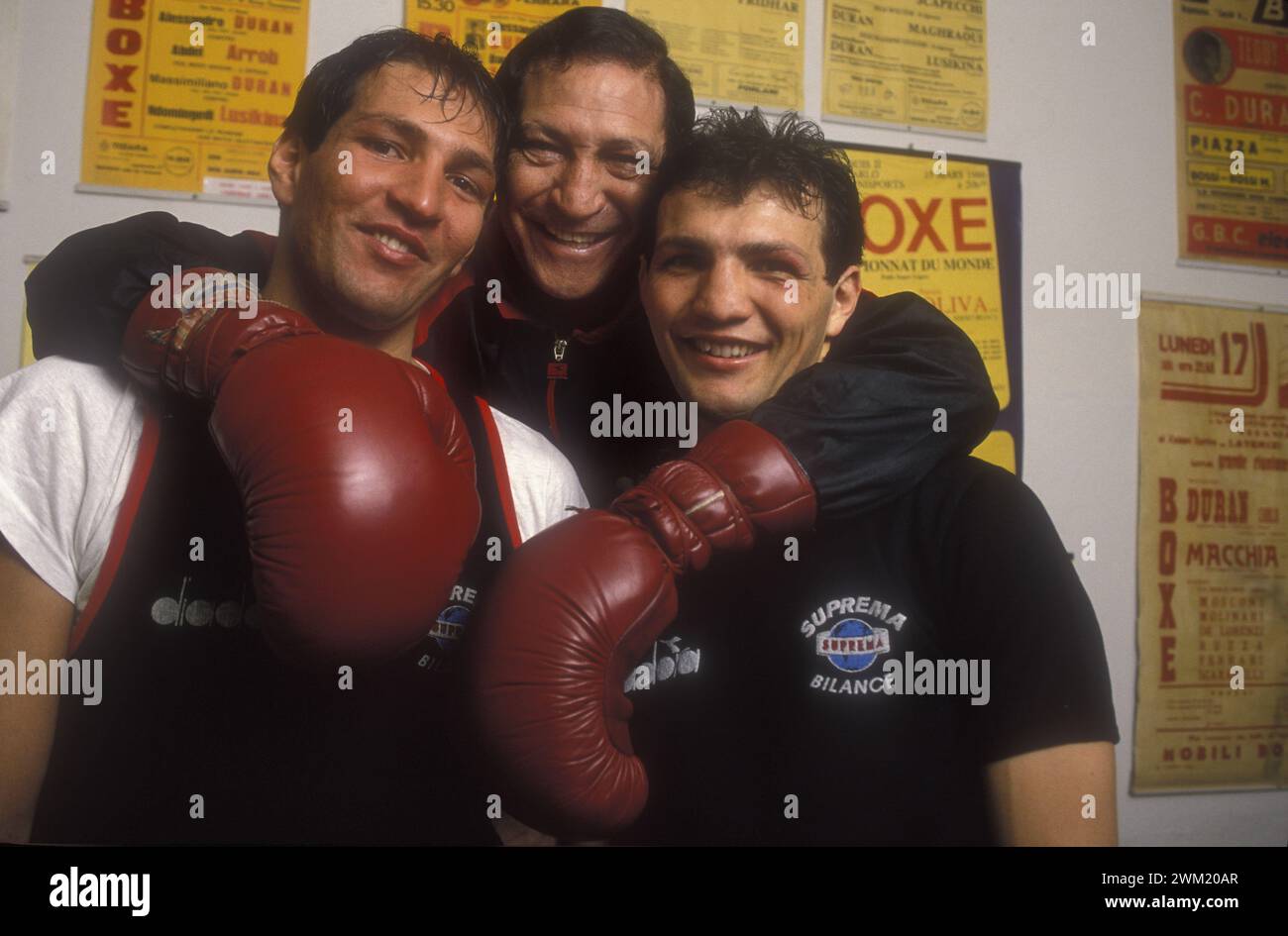 MME4753567 Ferrara, about 1990. Boxer Carlos Duran with his sons ...