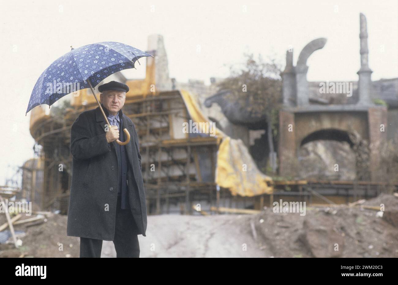 Italian costumisti hi-res stock photography and images - Alamy