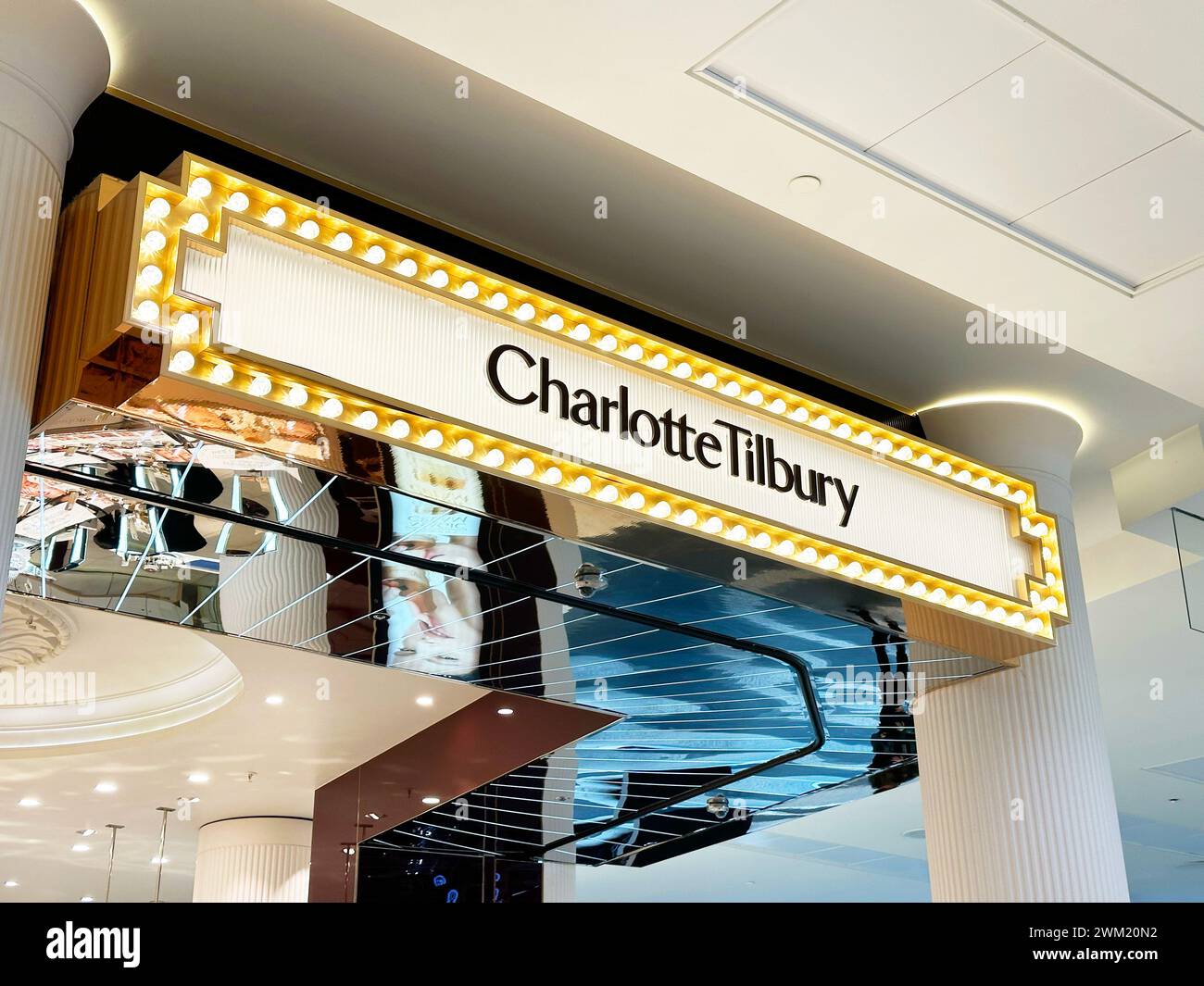 Charlotte tilbury hi-res stock photography and images - Alamy