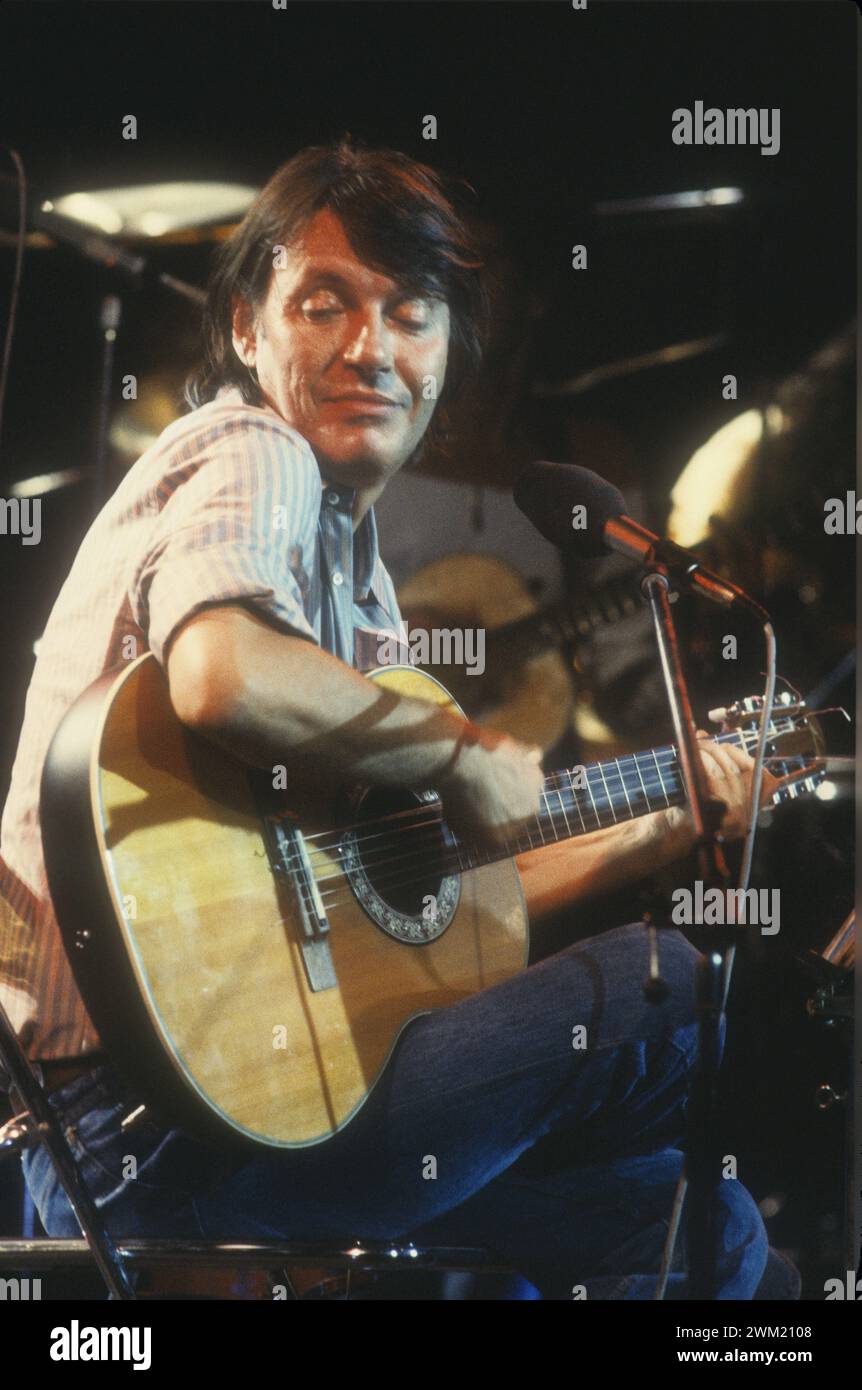 MME4757983 Italian singer-songwriter Fabrizio De Andre (1981)/Il ...