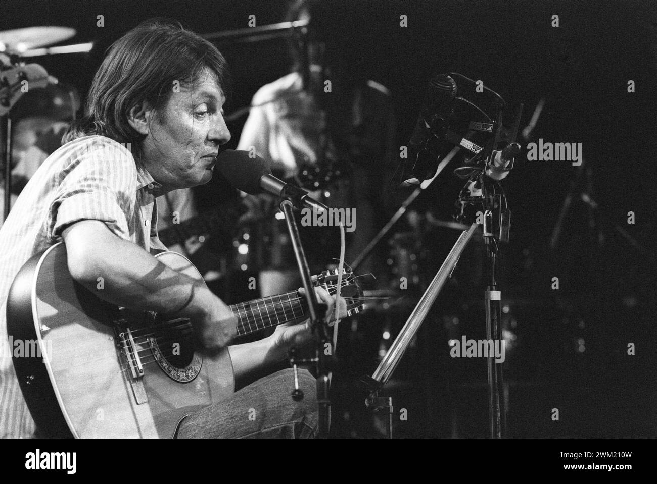 MME4757908 Italian singer-songwriter Fabrizio De Andre (1981)/Il ...