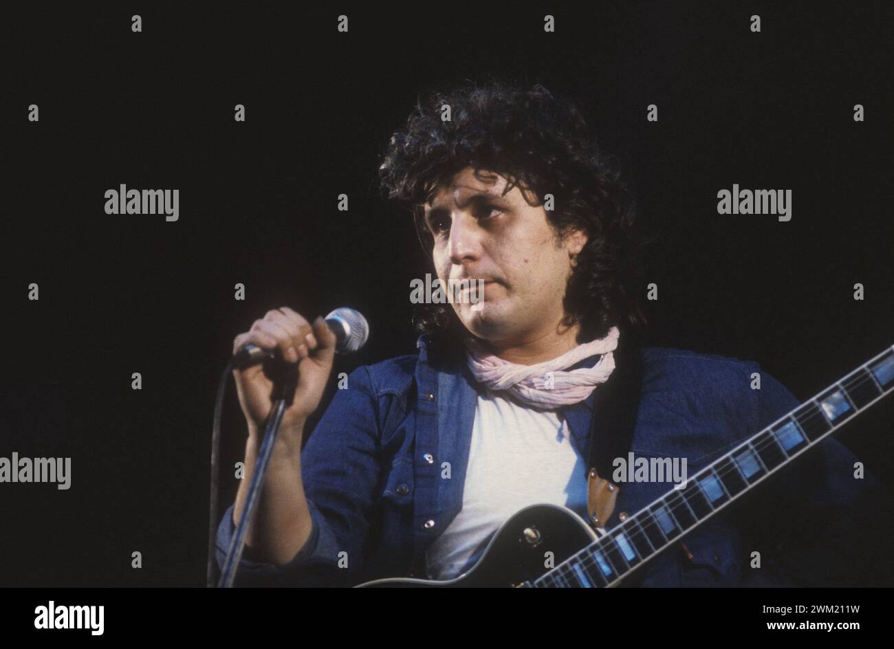 MME4758301 Rome, about 1980. Italian singer and songwriter Pino Daniele ...