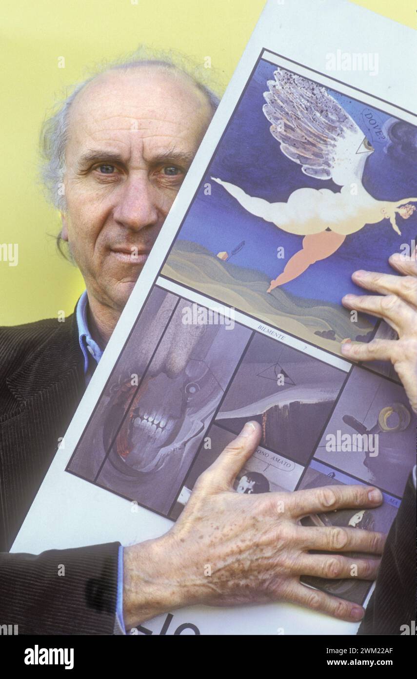 MME4765676 Lucca, 1984. Italian cartoonist Renato Calligaro holding one ...