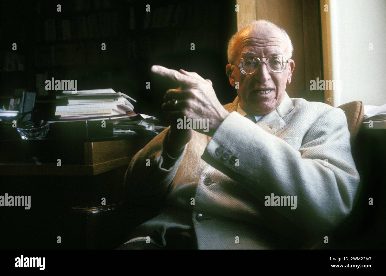 Guido calogero hi-res stock photography and images - Alamy