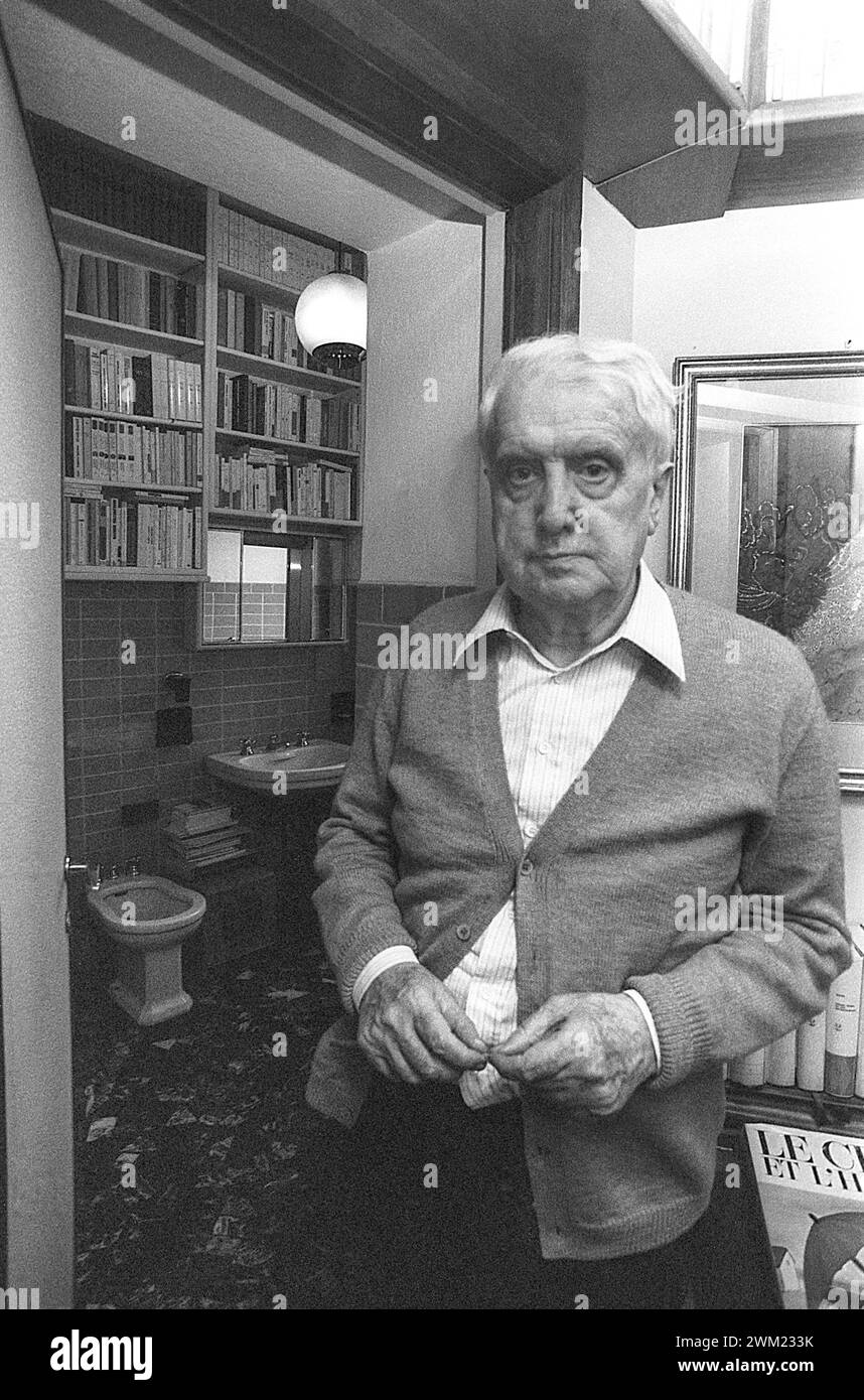 Critici letterari hi-res stock photography and images - Alamy