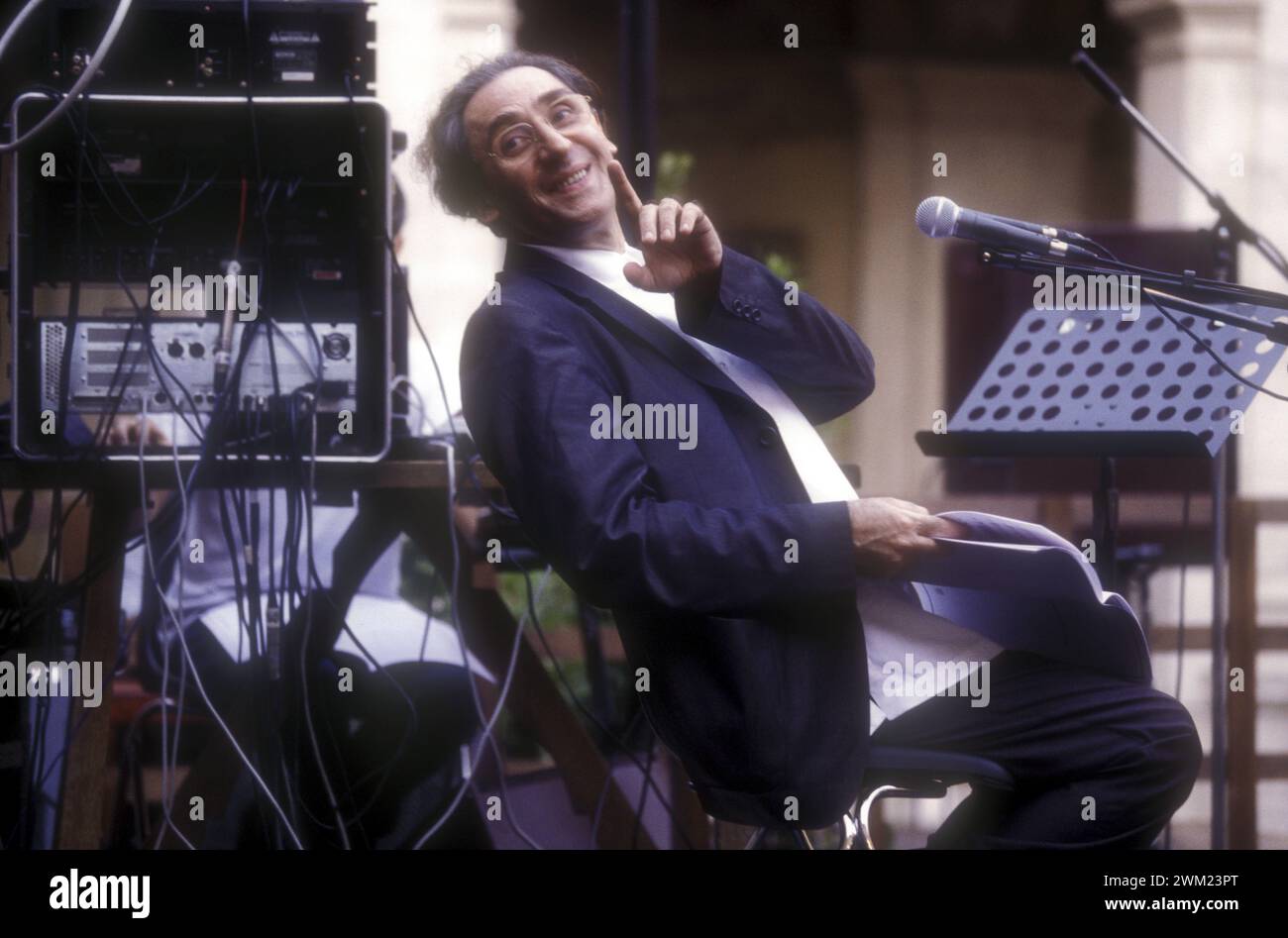 MME4771880 Rome, Villa Medici, 1999. Italian singer-songwriter and ...