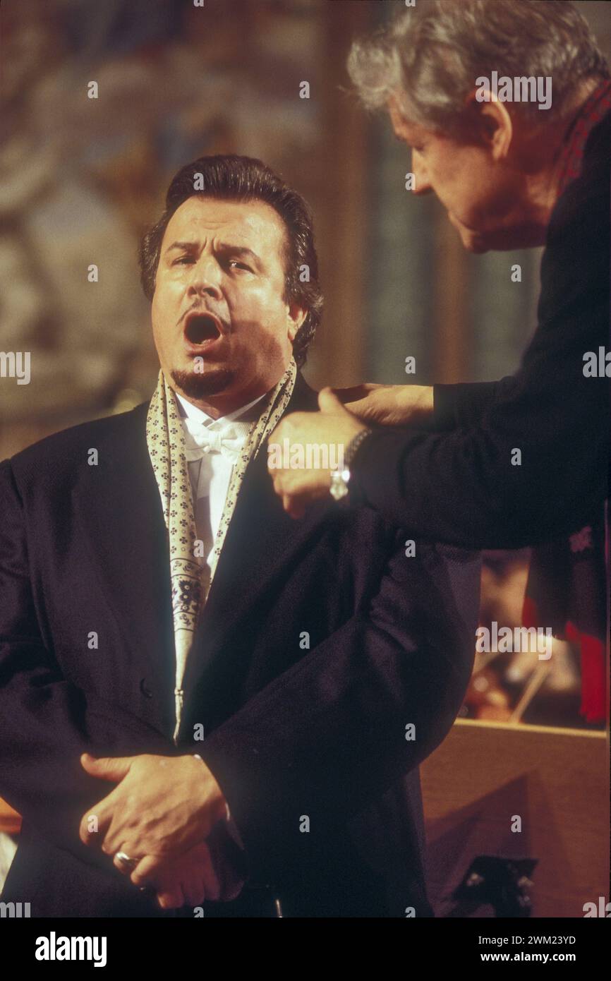 Maestro di musica classica hi-res stock photography and images - Alamy