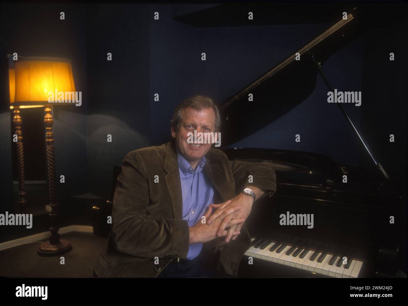 Baso baritono hi-res stock photography and images - Alamy