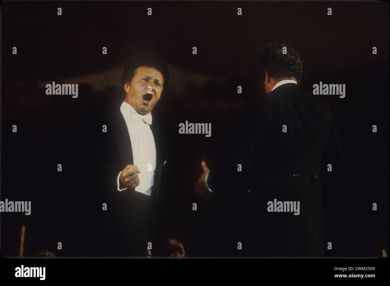 MME4778857 Italian baritone Giorgio Zancanaro performing (about 1988 ...