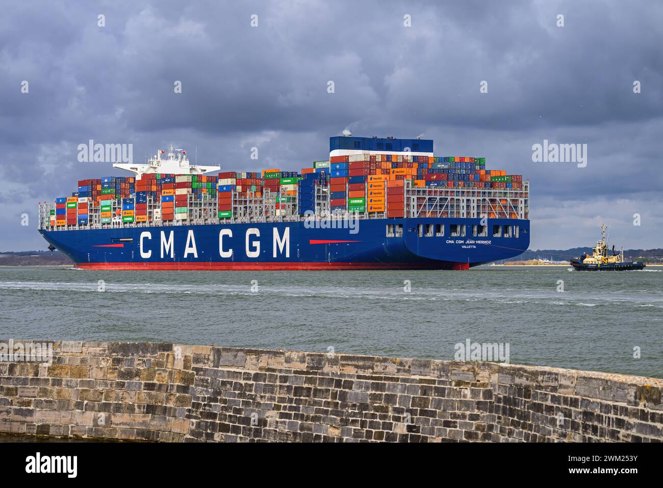 CMA CGM Jean Mermoz is a 21,000 TEU Antoine de Saint-Exupéry class ...