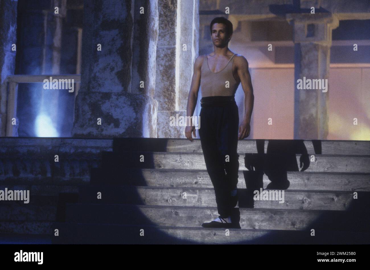 English male ballet dancers hi-res stock photography and images - Alamy