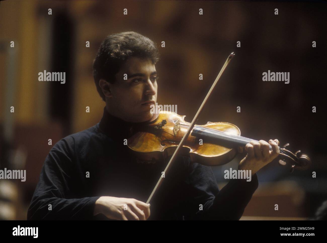 Russian violinists hi-res stock photography and images - Alamy