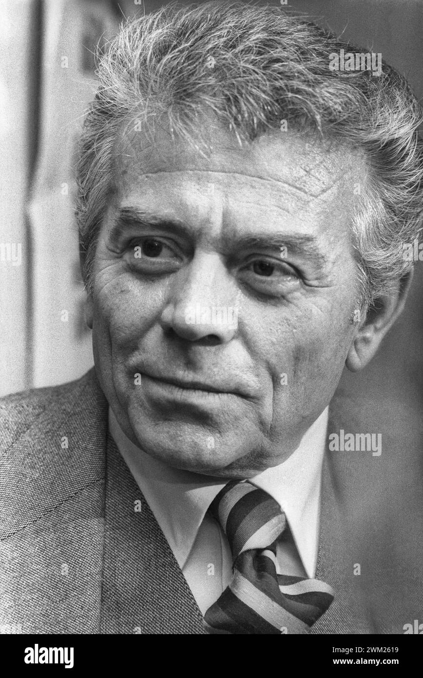 MME4784238 Italian philosopher Mario Tronti (1979)/Il filosofo Mario ...