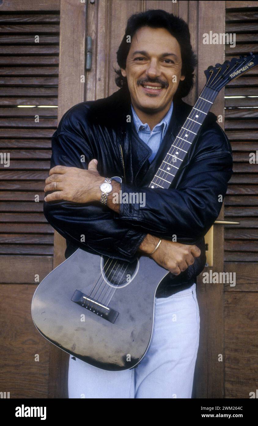 Sanremo music festival 1990 hi-res stock photography and images - Alamy