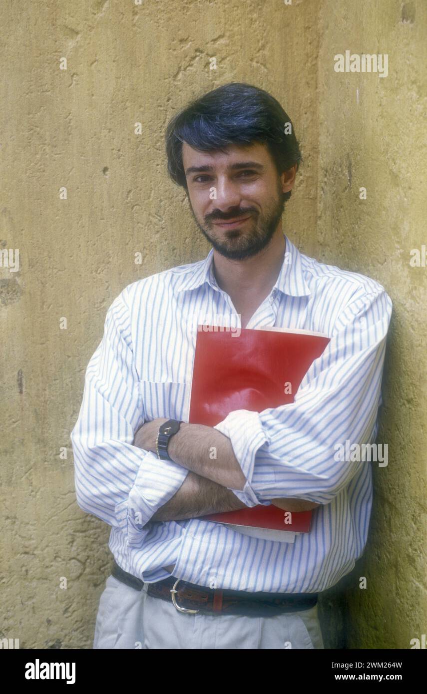 Set diretto hi-res stock photography and images - Alamy