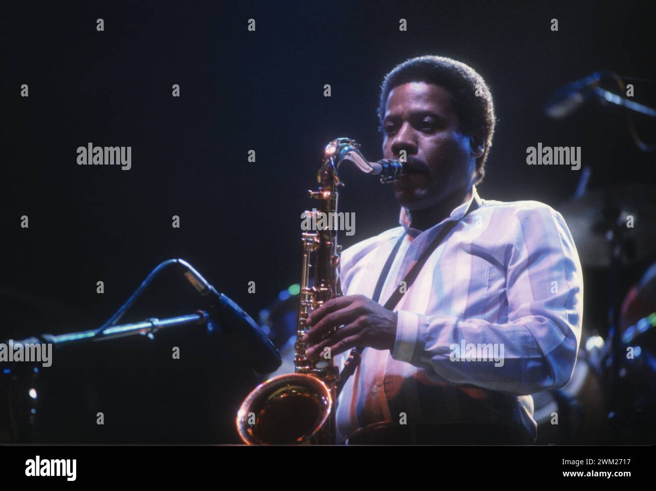 Suonare il sax hi-res stock photography and images - Alamy
