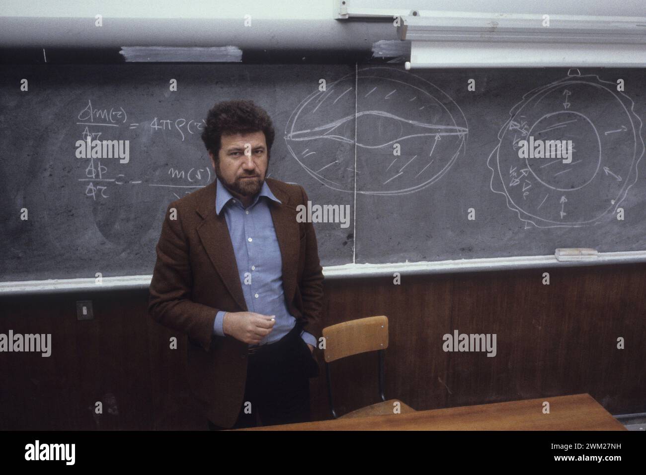 MME4794714 Rome, La Sapienza University, 1981. Italian physicist Remo ...