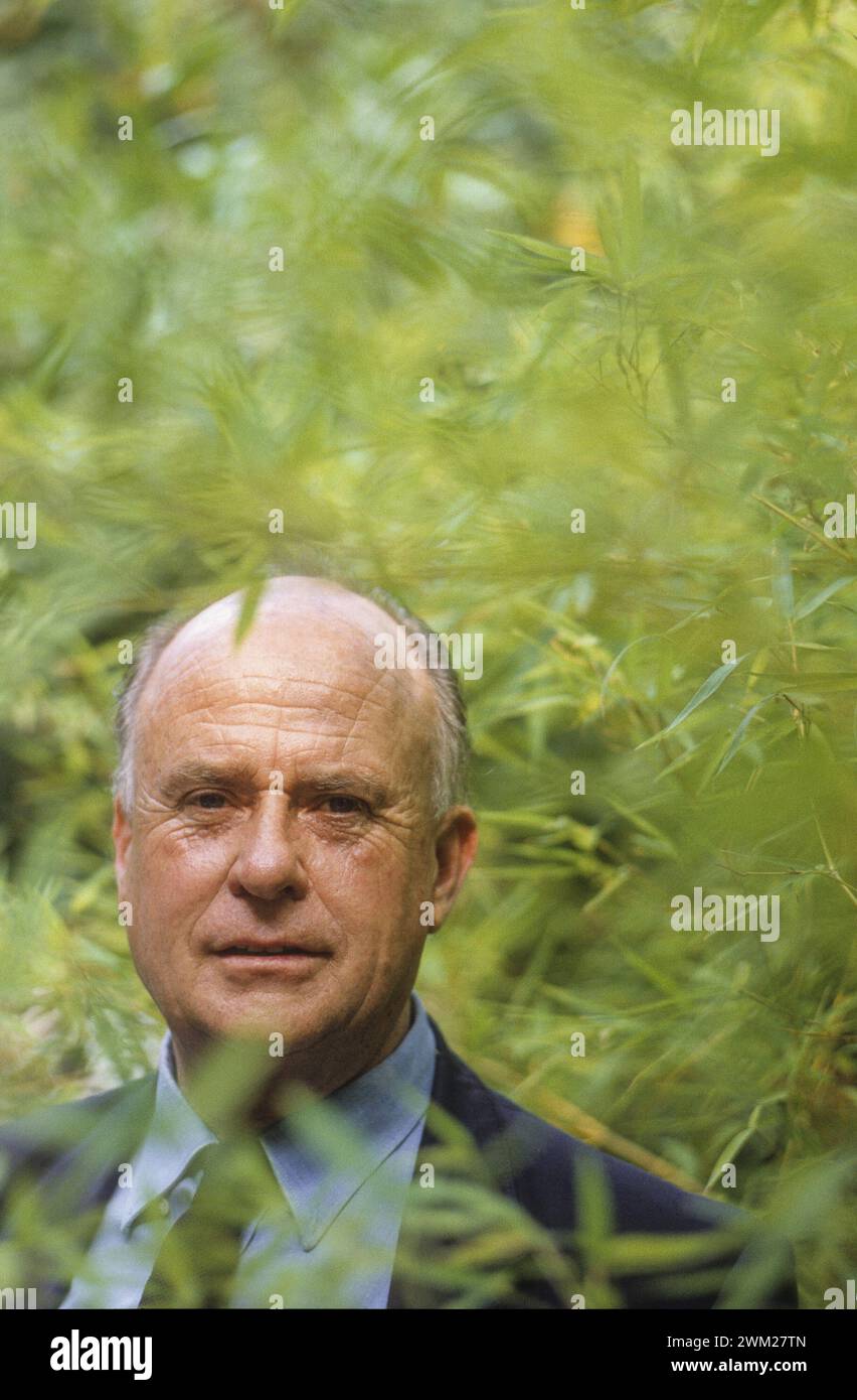 English anthropologists hi-res stock photography and images - Alamy