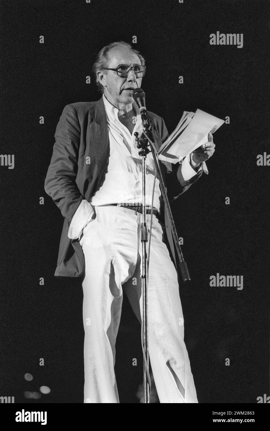 MME4797349 Rome, 1985. Italian poet and movie director Nelo Risi ...