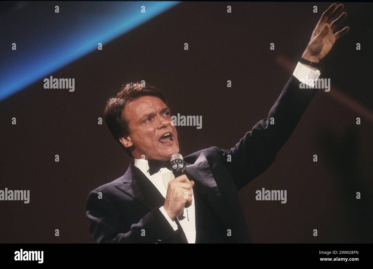 MME4799195 Sanremo Music Festival 1988. Italian pop singer Massimo ...
