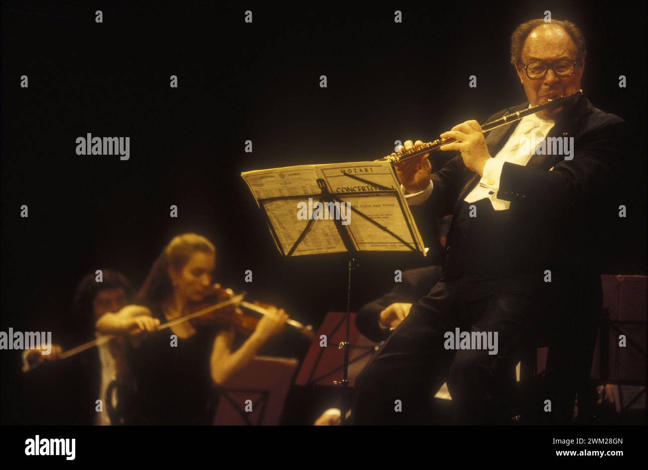 English flautists hi-res stock photography and images - Alamy