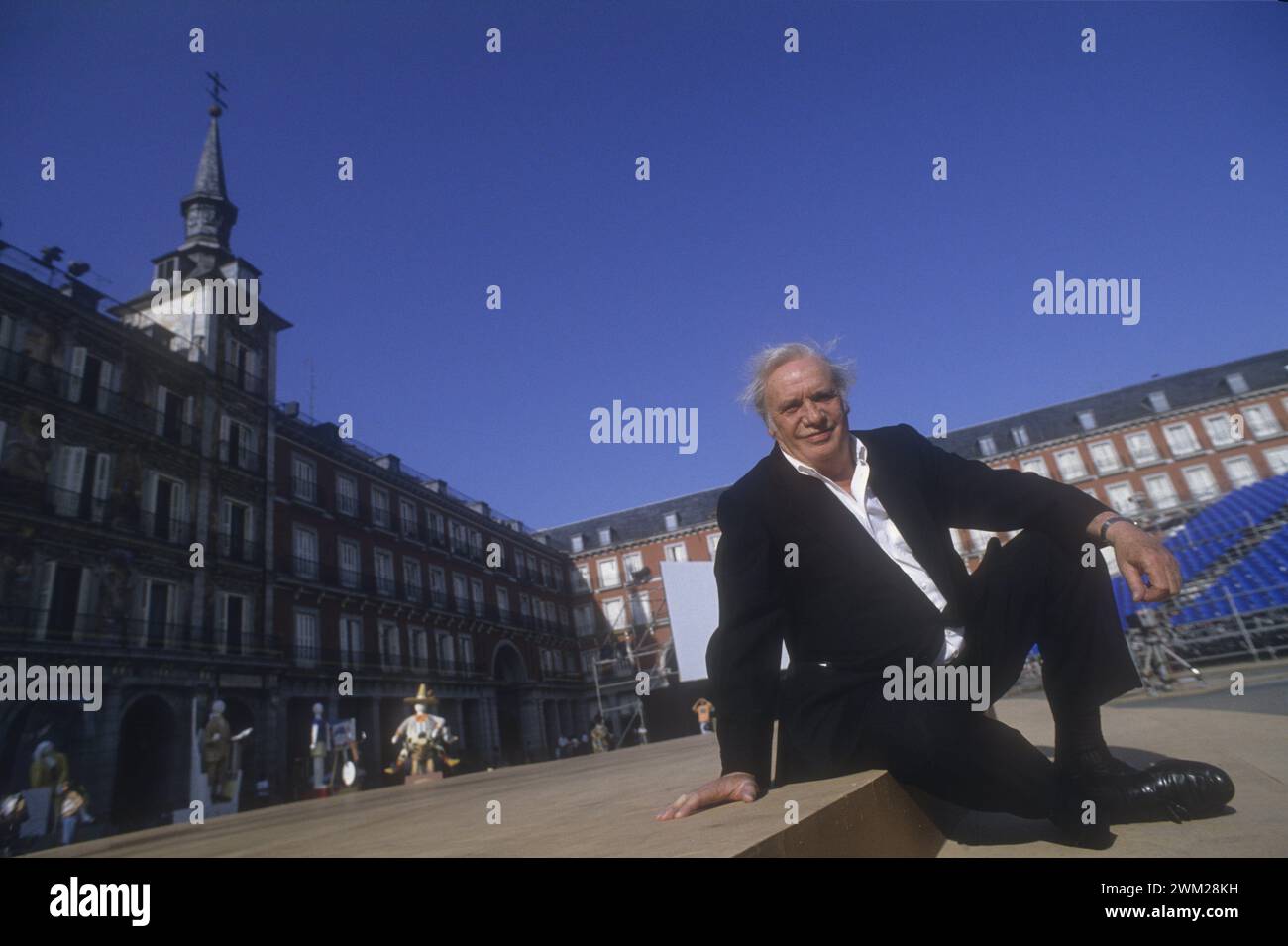 MME4799856 Madrid, Plaza Mayor, 1993. Spanish actor Francisco “” Paco ...