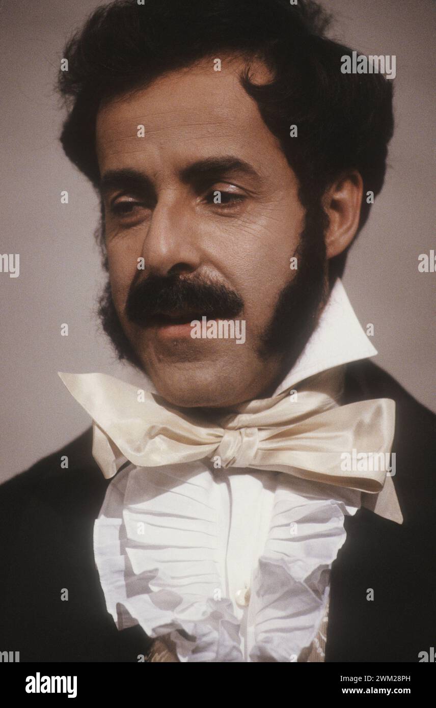 Parody dei promessi sposi hi-res stock photography and images - Alamy