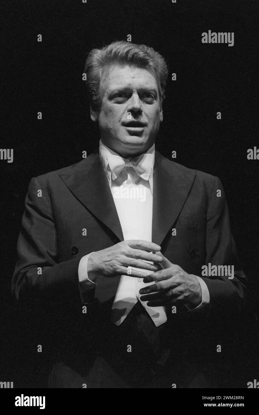 German opera singer (baritone) hi-res stock photography and images - Alamy