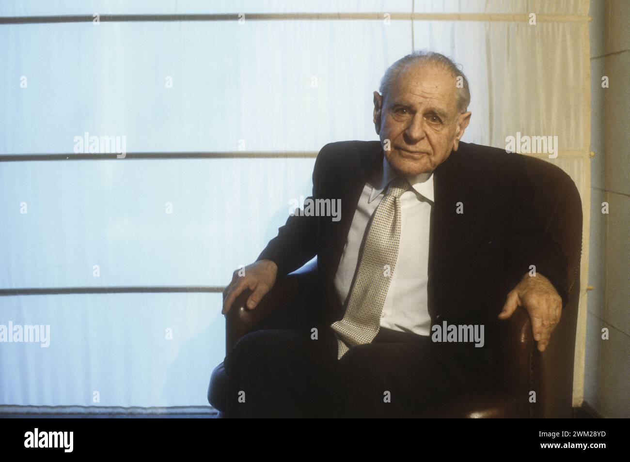 Australian philosopher hi-res stock photography and images - Alamy