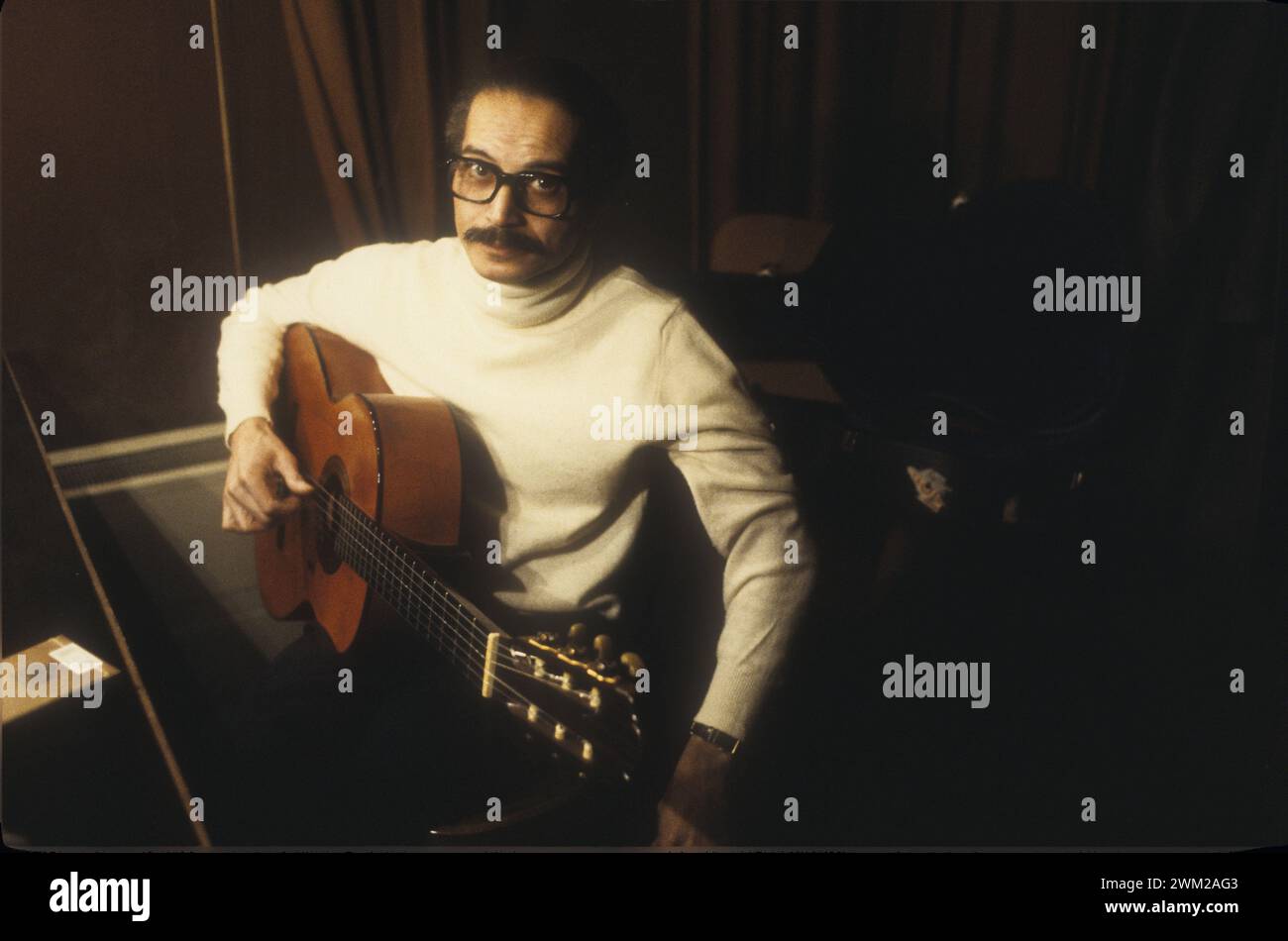 Brasilian guitarists hi-res stock photography and images - Alamy