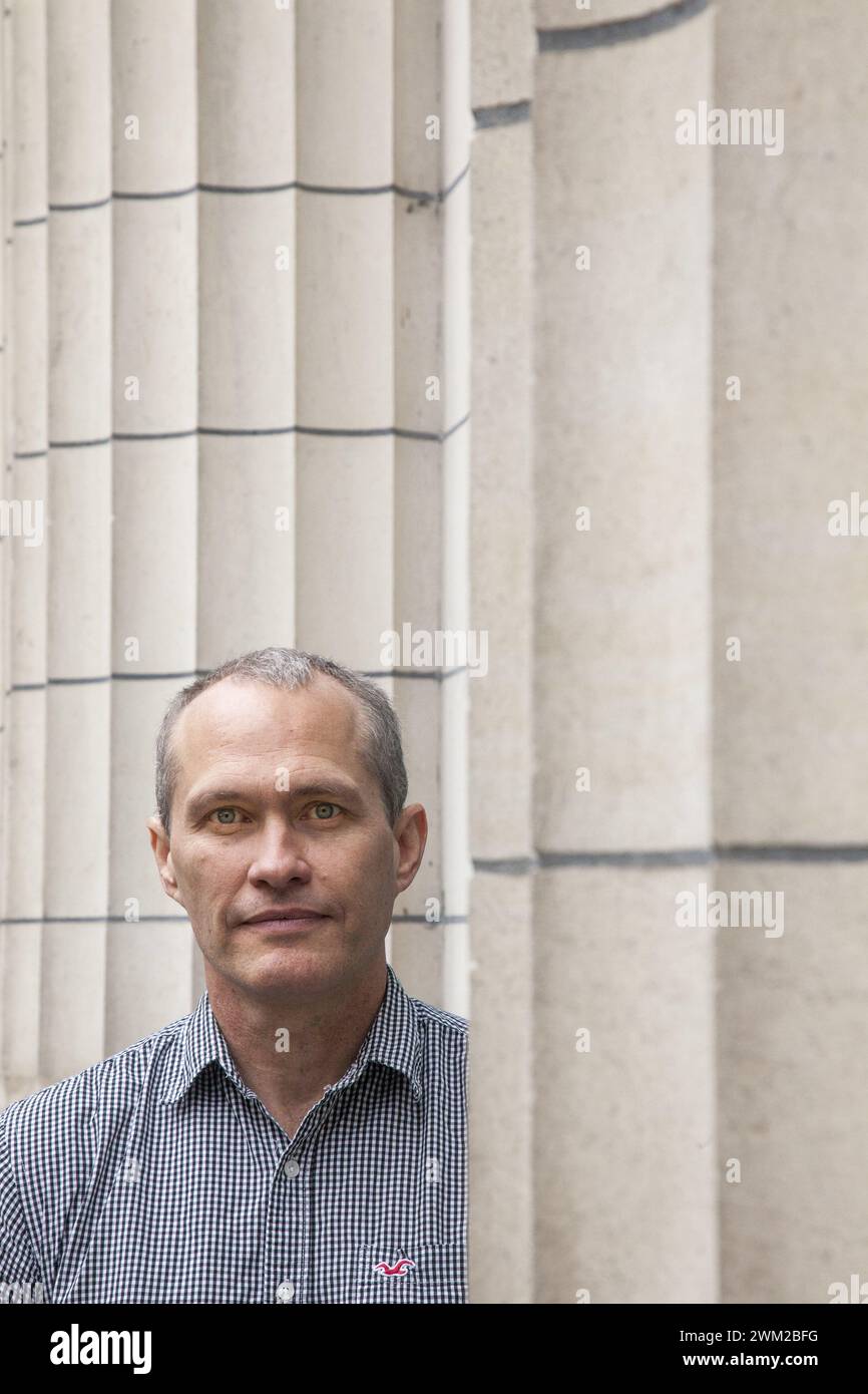 David vann hi-res stock photography and images - Alamy