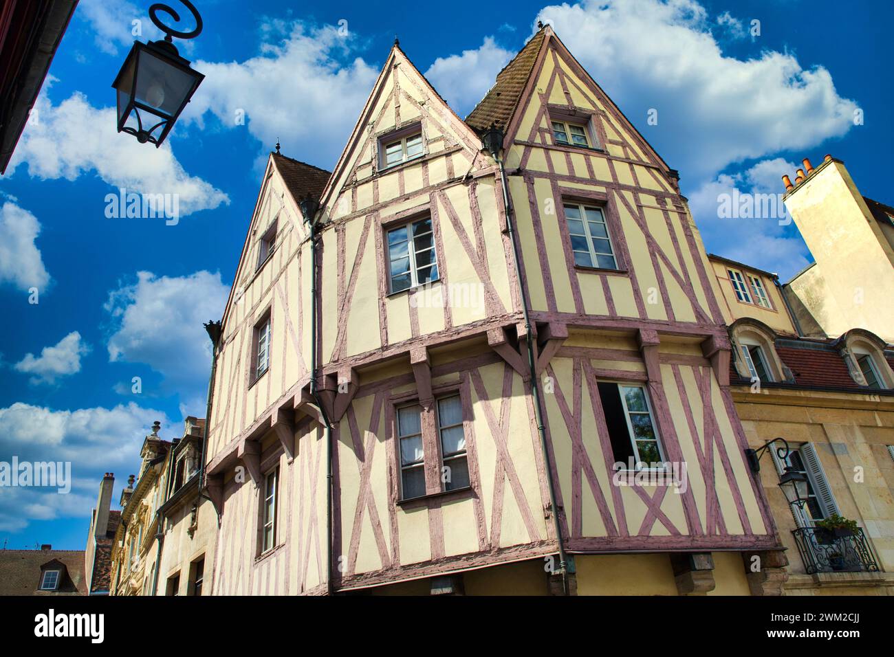 Traditional timber frame tudor style buildings hi-res stock photography ...