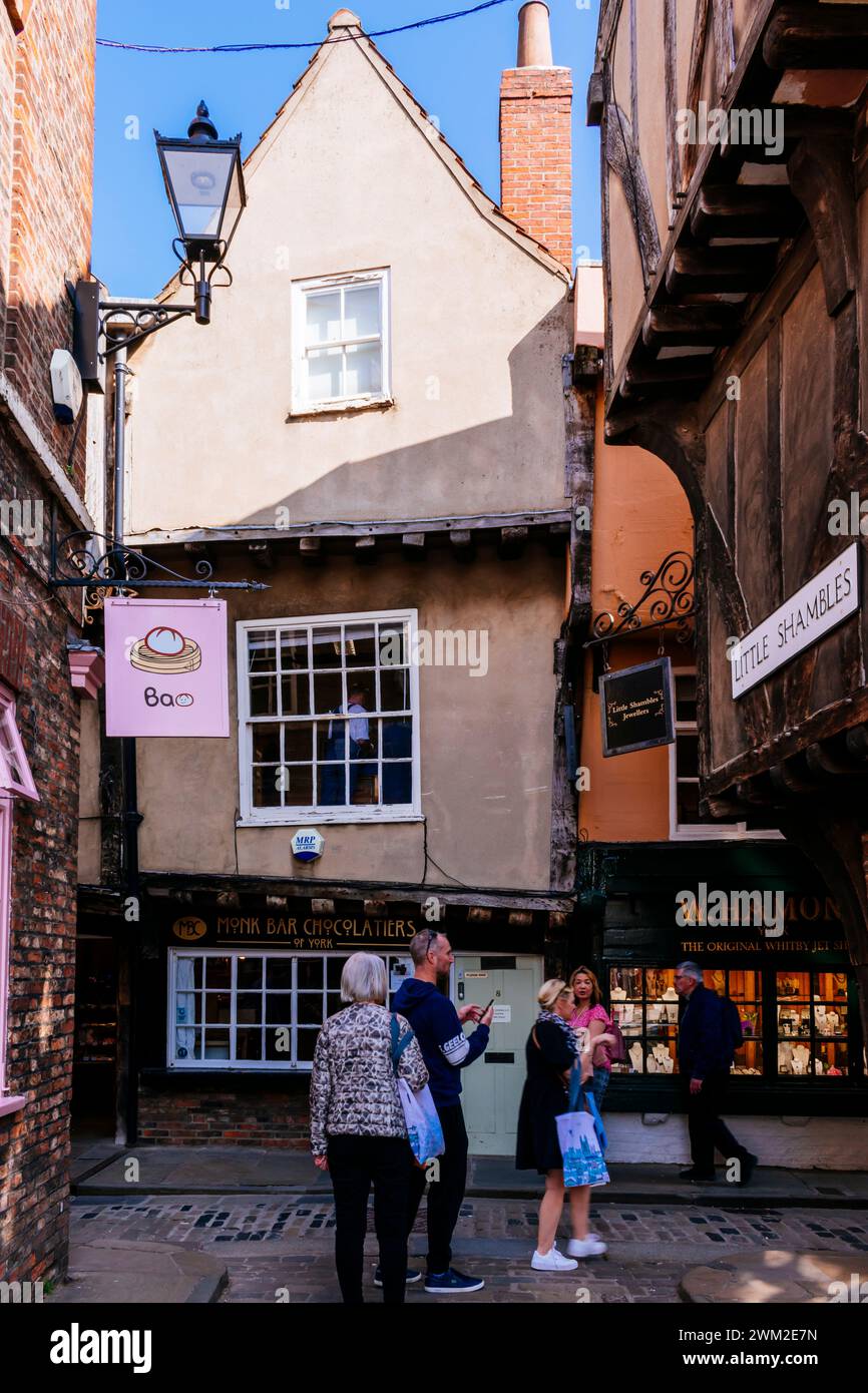 Intersection of Shambles and Little Shambles streets. Historic streets ...