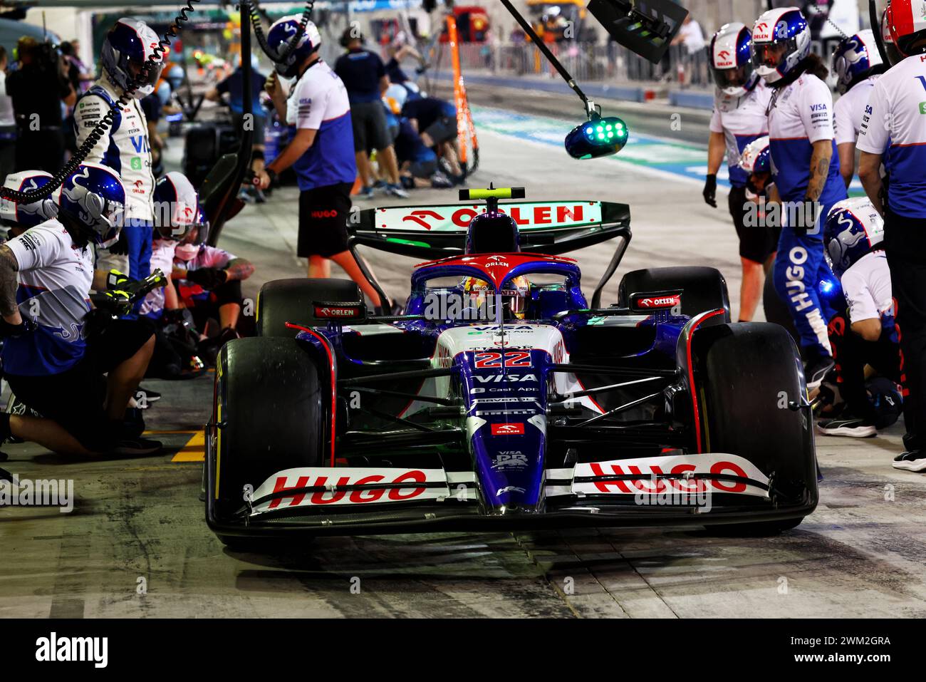 Yuki Tsunoda (JPN) RB VCARB 01 practices a pit stop. Formula One ...