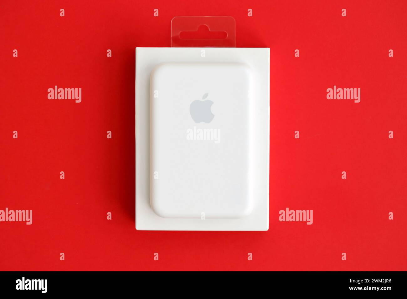 Apple magsafe battery pack hi-res stock photography and images - Alamy