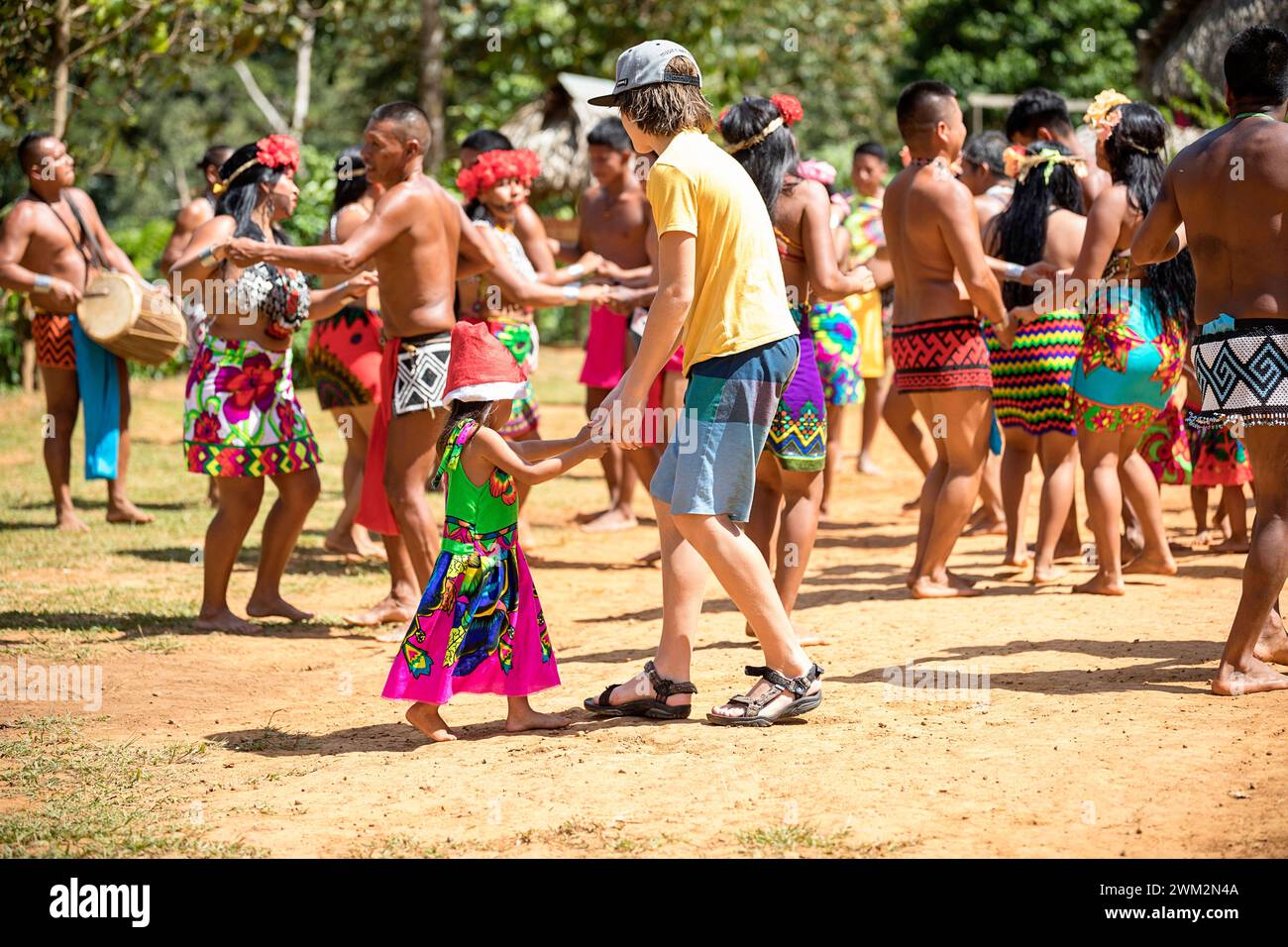 Indigenous embera girl hi-res stock photography and images - Alamy